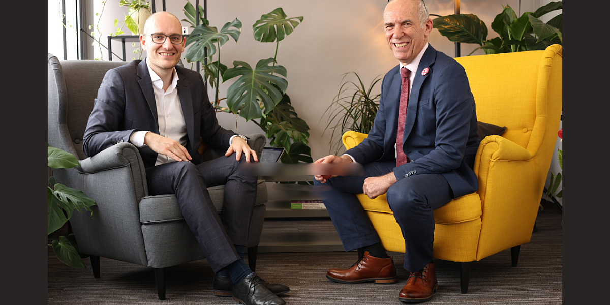 Bi na rumeni stol? Podcast z Rokom Pirnatom #3 - Barbara Domicelj ...